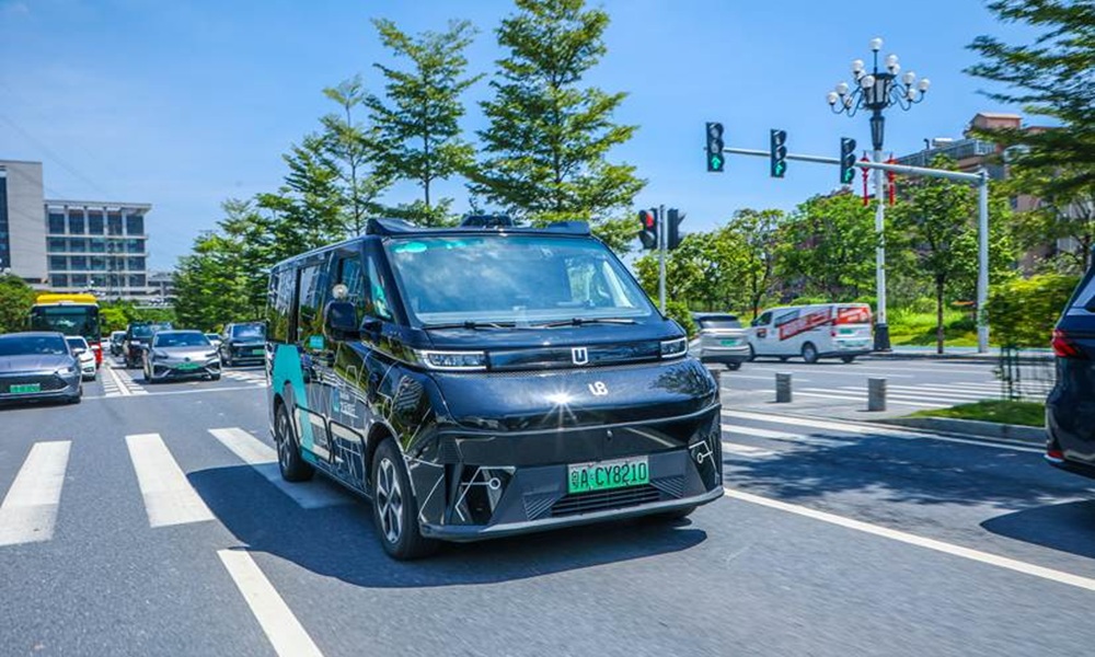 World’s first commercial autonomous point-to-point taxi service ...
